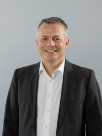 Lerne unser Team und unsere Mission kennen - Building Excellence